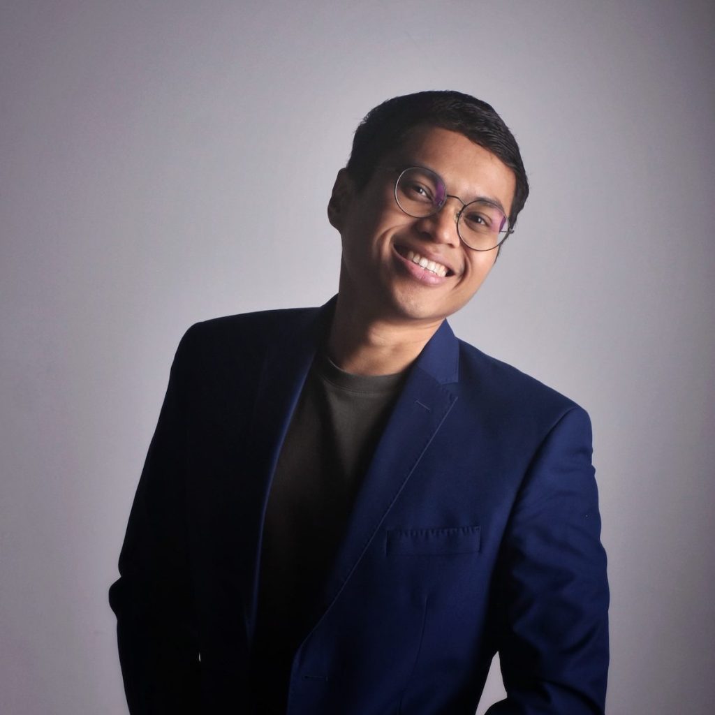 Professors & Lecturers - Fakultas Industri Kreatif